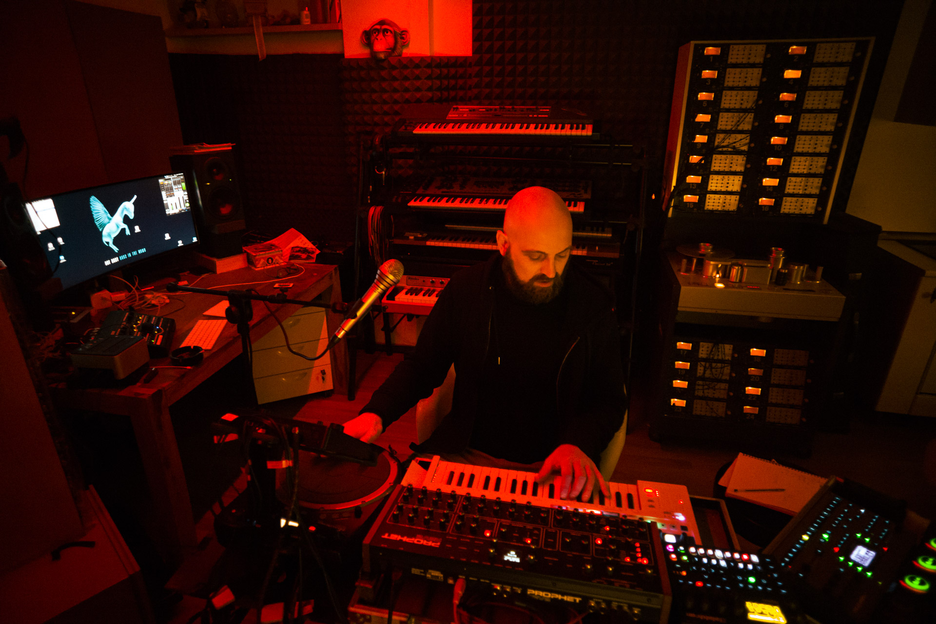 HOT DUST - WAAG